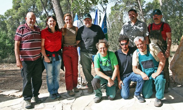 Keren Kayemeth LeIsrael - KKL-JNF - Czech Volunteers Mark Czech ...